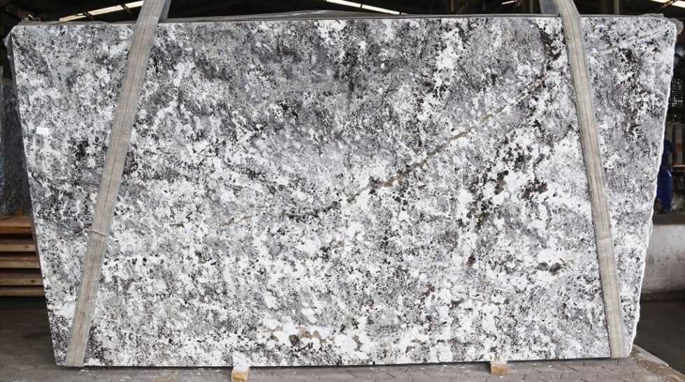 Encimeras de granito blanco de Alaska - Denver, Colorado